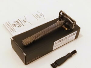 WEISHI Nostalgic Long Handle Safety Razor Review - Budget Friendly