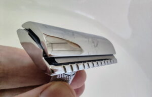 Parker A1-R Travel Safety Razor Review - Worth Packing?