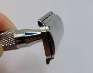 RazoRock SS Lupo 72 Review - Classy and Stylish DE Razor